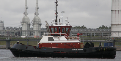 Gulf Island delivers Z-drive tug to Suderman & Young | WorkBoat